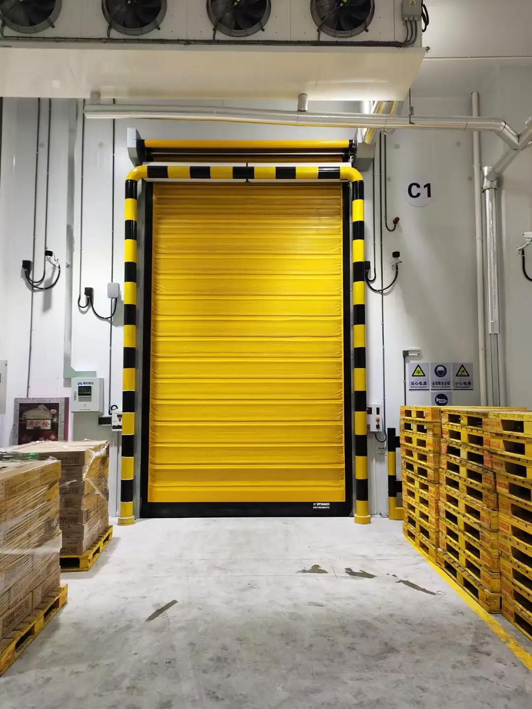 ASSA ABLOY DYNACO FM2 Cold Storage Insulated High-Speed Door - High ...